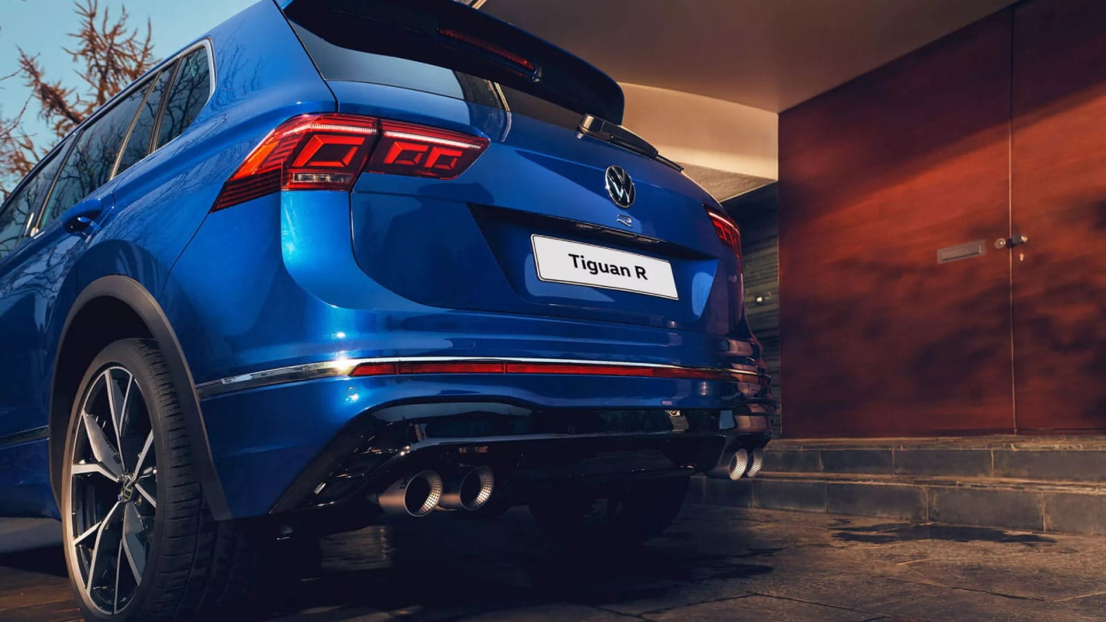 The new Volkswagen Tiguan R | New Cars | Lookers Volkswagen