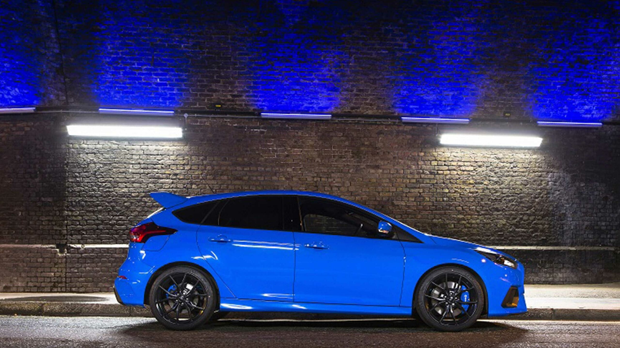 The Focus RS: Melt into the sunset with fiery Heritage Edition!