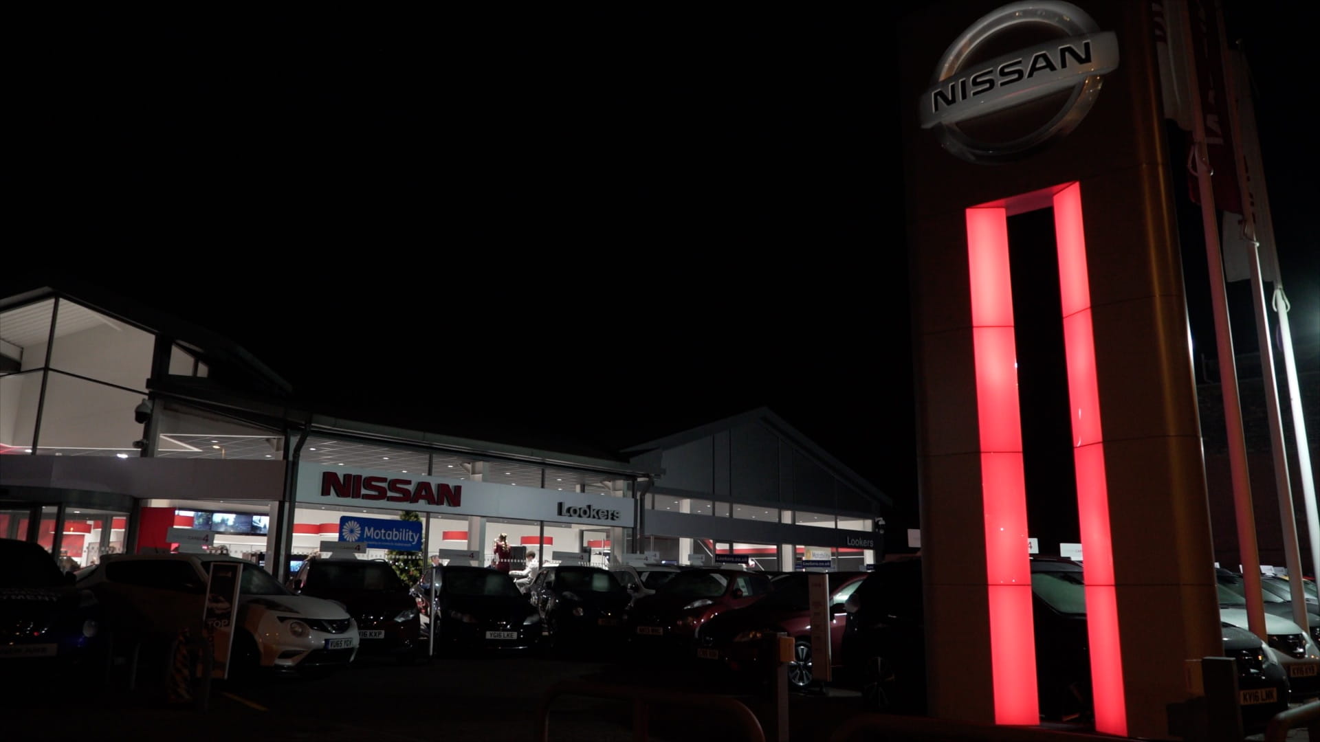 Lookers opens new £1million Nissan showroom in Leeds