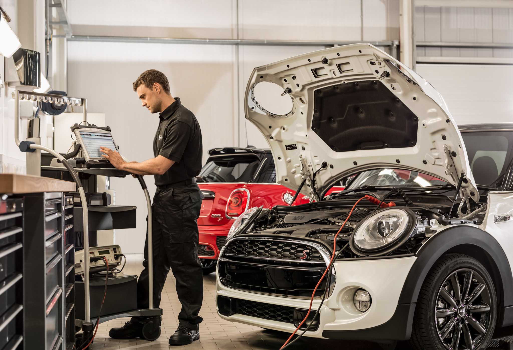 Book Service, MOT or Repair | Staffordshire & Crewe | Lookers MINI