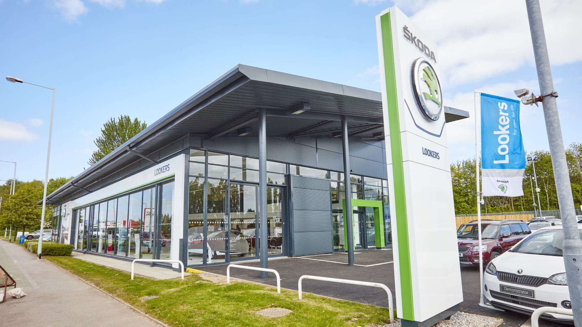 Lookers ŠKODA Stockport | Contact Us | Lookers ŠKODA