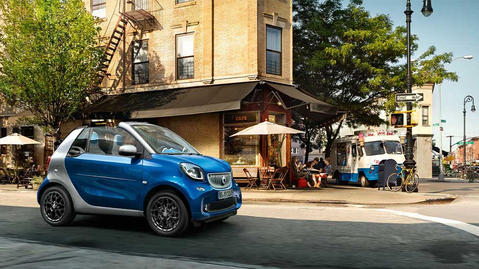 Lookers smart of Brighton win smart retailer of the year award 2017