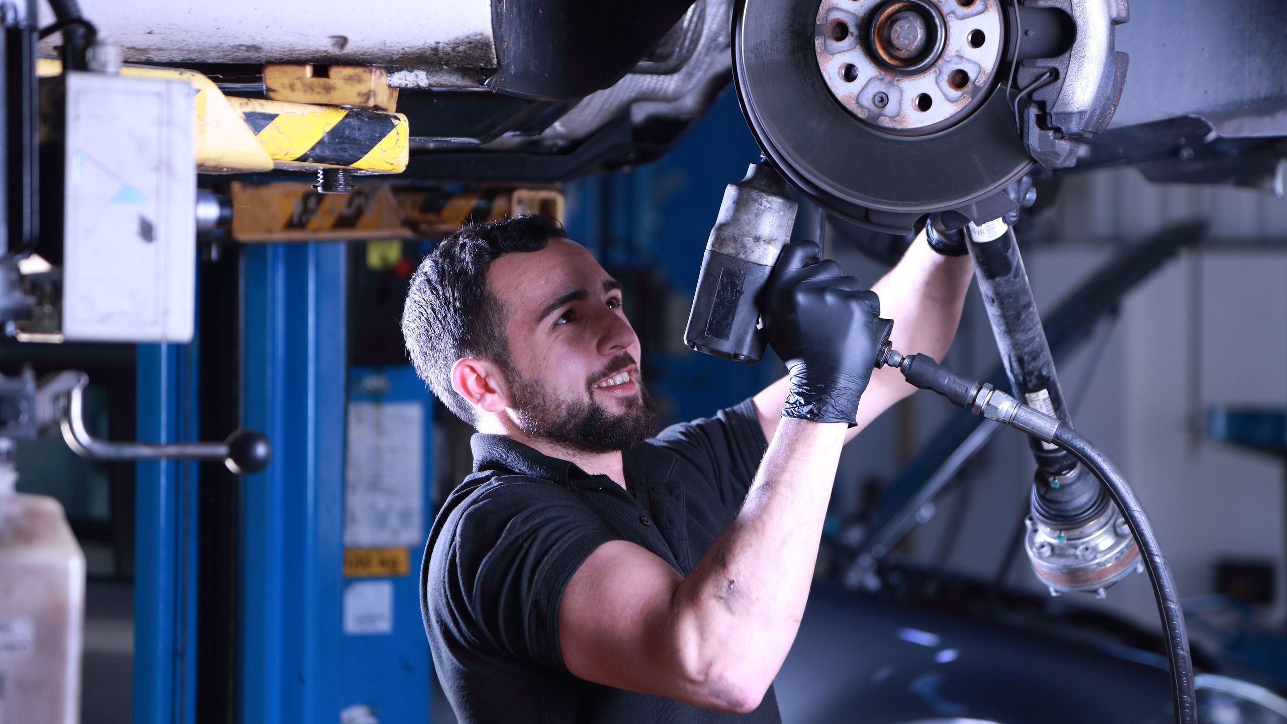 Volkswagen Van Service & Genuine Parts | Lookers